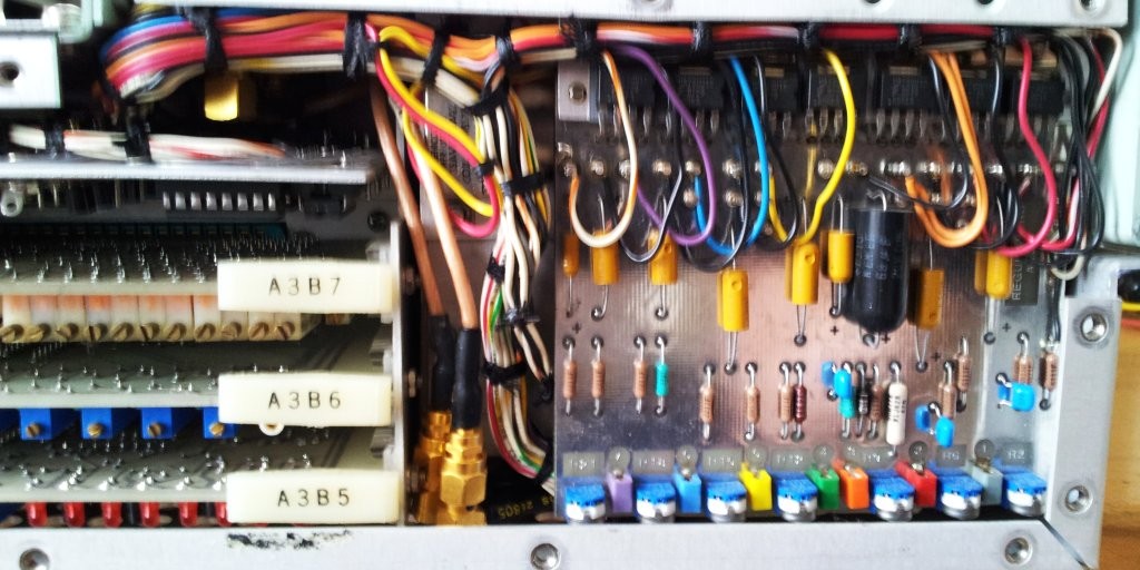 Micro-Tel MSR-902C Microwave Surveillance Receiver: a very intriguing ...